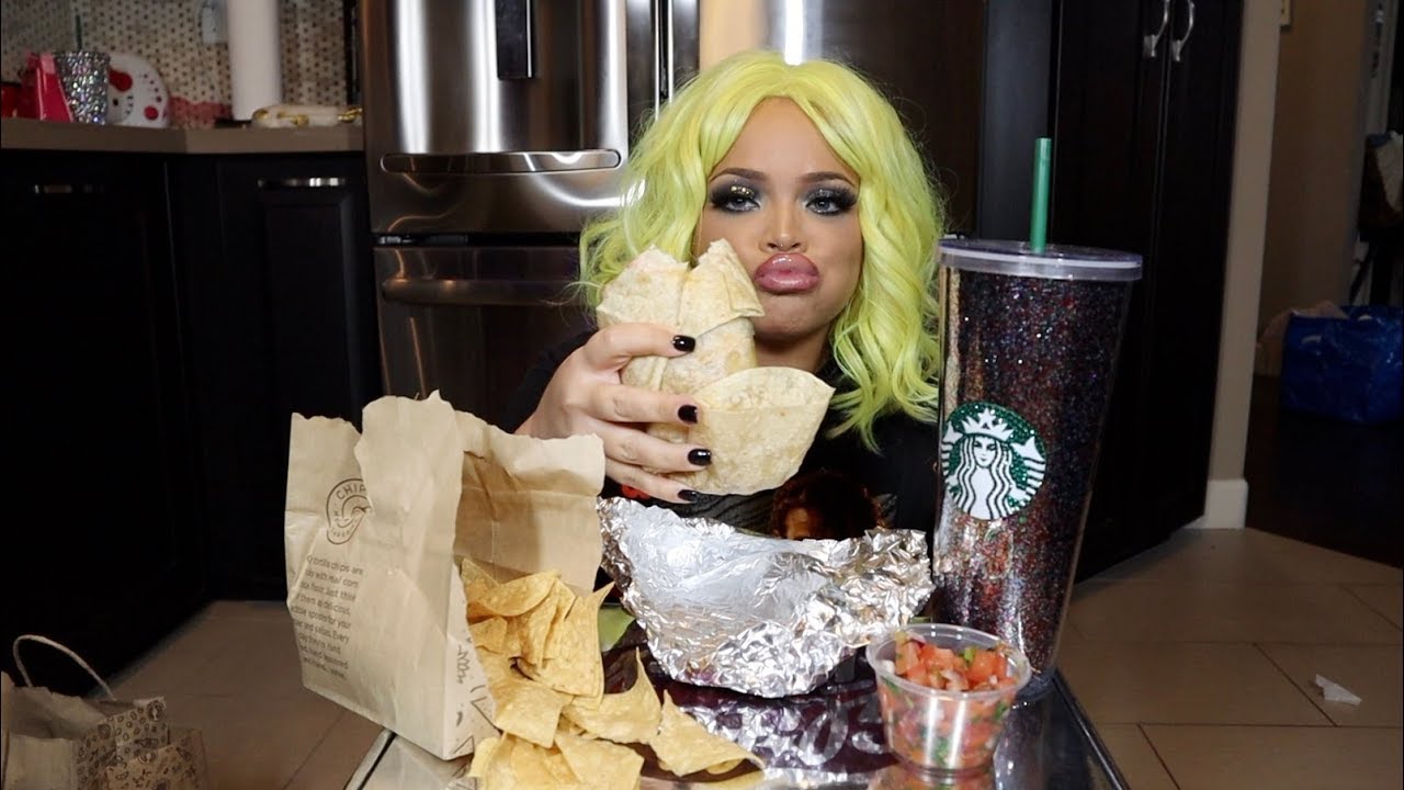 CHIPOTLE EATING SHOW - YouTube