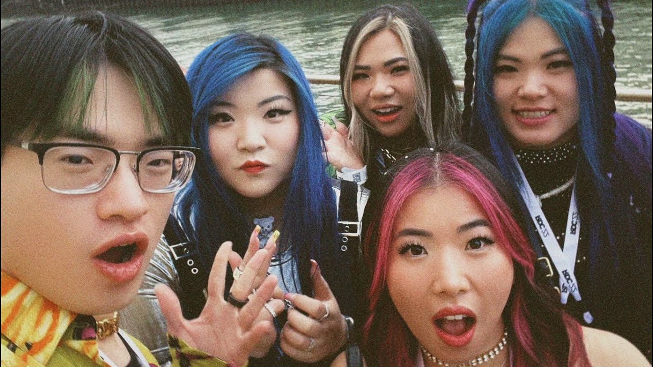 ~KREW TikTok edit comp~ (TW: SWEARS!) #itsfunneh - YouTube