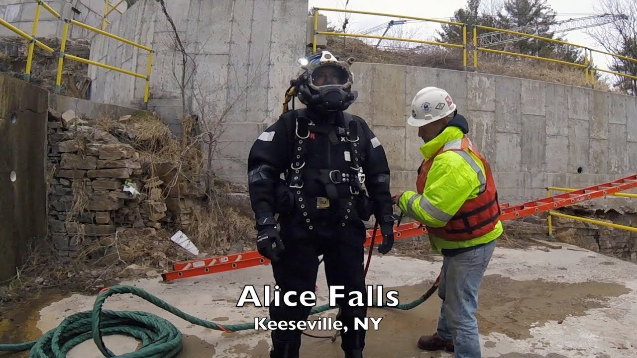 Diving at Alice Falls - YouTube