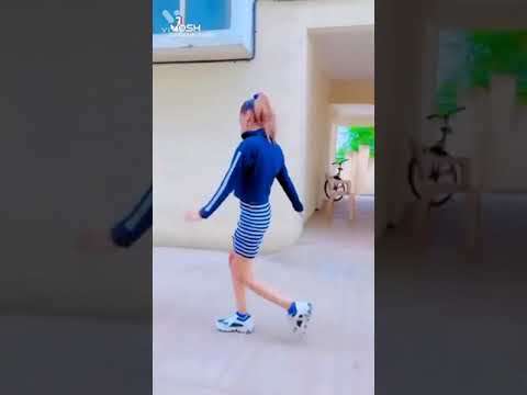 Saree sexy hot hip navel dance reels / instagram reels/youtube short video /big boobs /no bra/buss