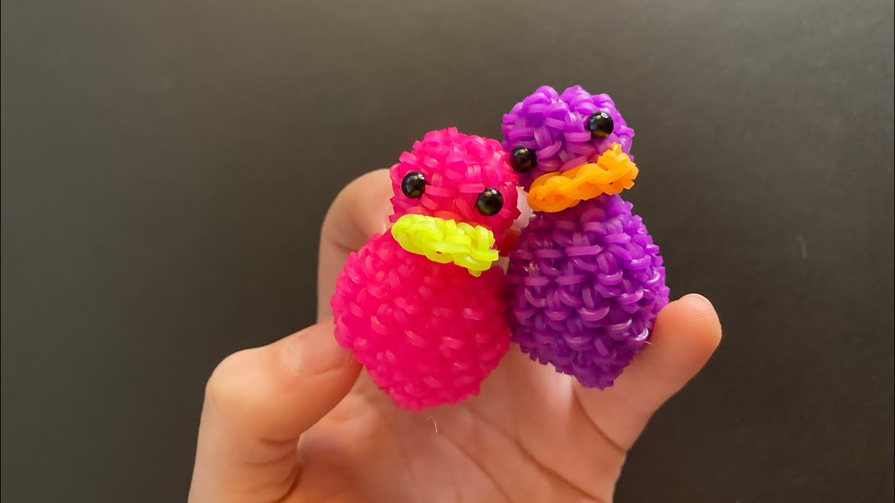 Loom with me! (Loomigurumi duck) - YouTube