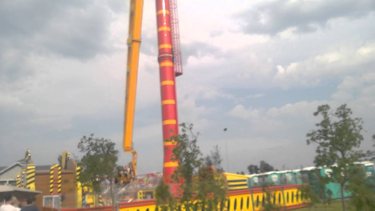 SPACE BOOSTER - EXTREME ZONE - Energylandia Park in Poland - YouTube