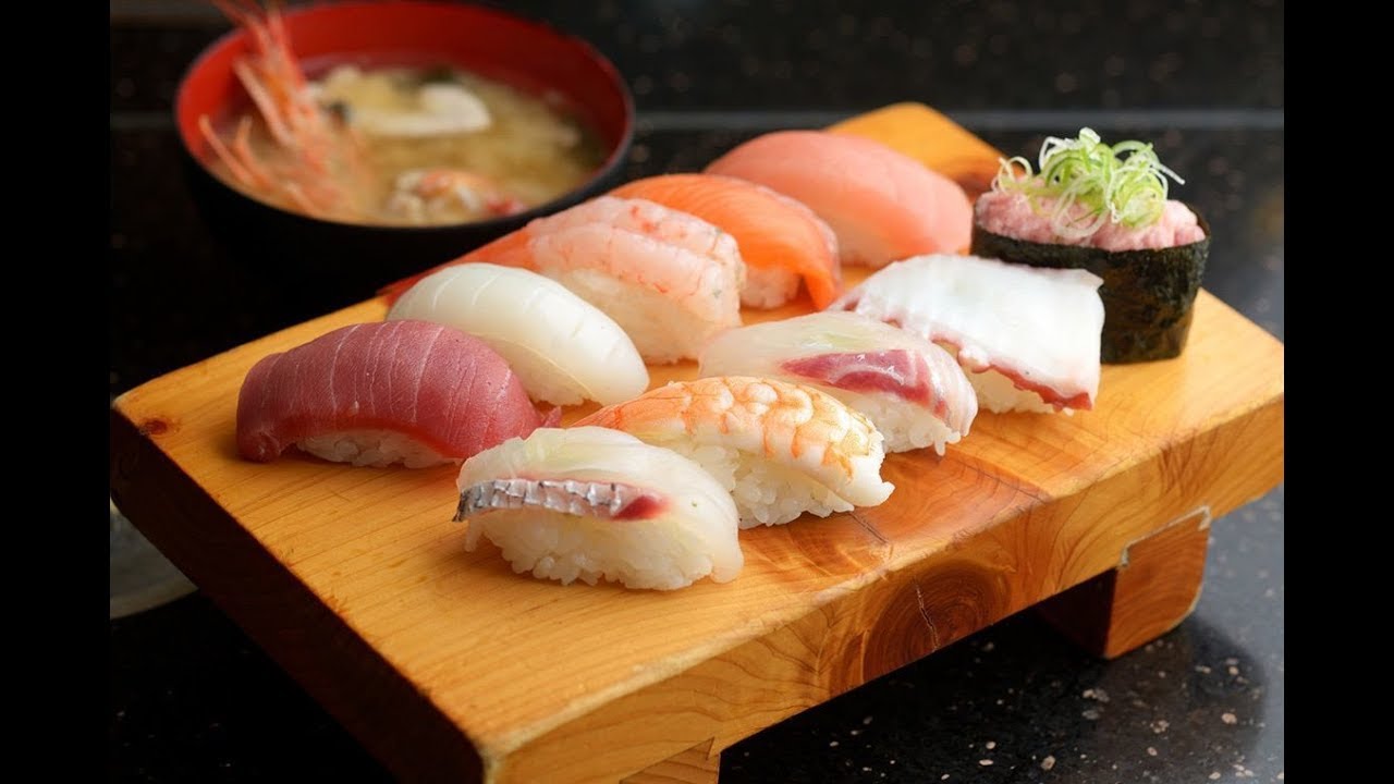 Fresh and Delicious Sushi - Sushi Abe Gotanda Tokyo Review 阿部 - YouTube