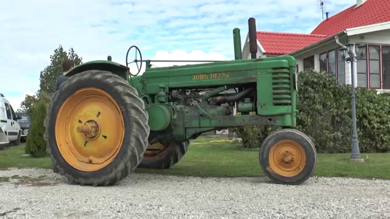 Two old John Deere tractors one from 1946 and one from 1975 Sept 2015 ...