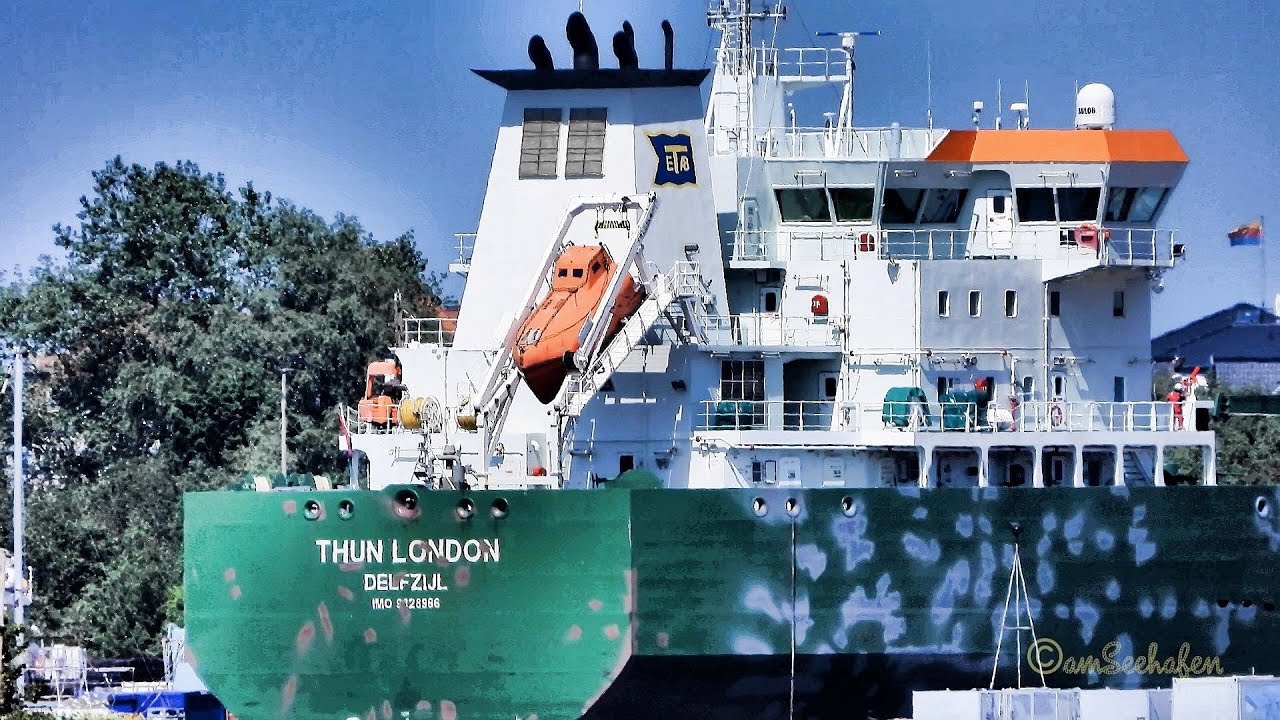 EWD Baudock chem tanker THUN LONDON & container seaship CS FLOURISH ...