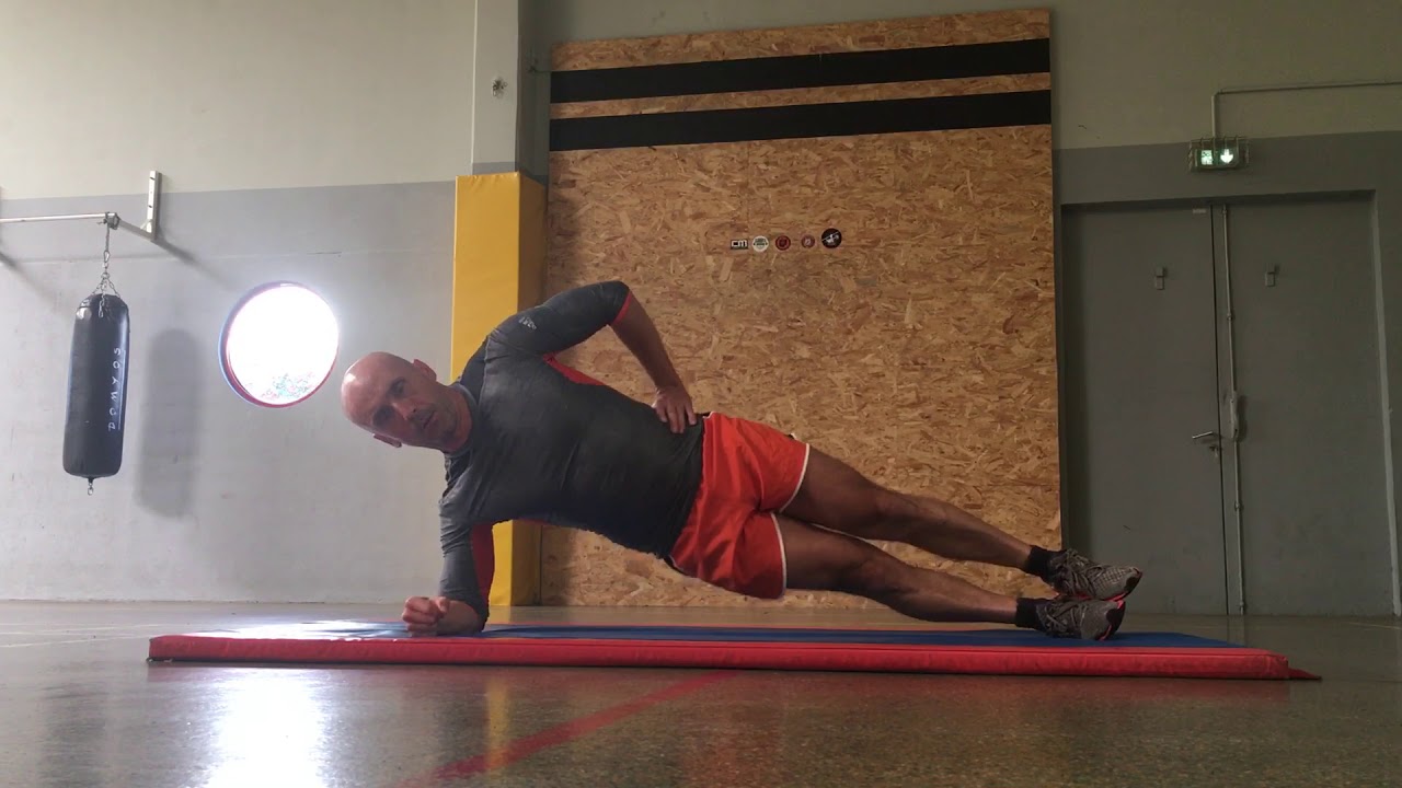 Montée et descente de bassin en gainage latéral - YouTube