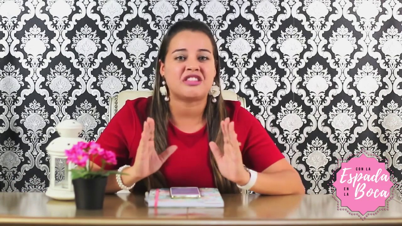 Con La Espada En La Boca #1 || Pastora Sarah Luciano - YouTube