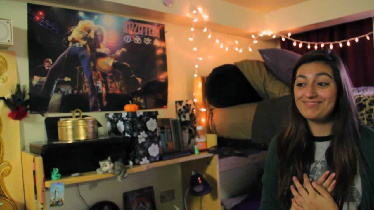 SIU Carbondale: My Room At East Campus - YouTube