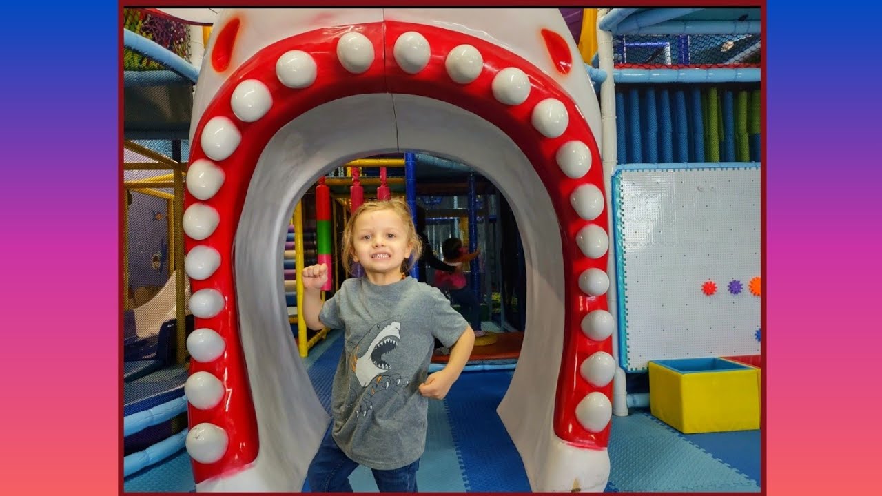 Chippy at Wally Wombats! - Indoor Playground - YouTube