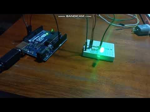 my first Arduino program - YouTube