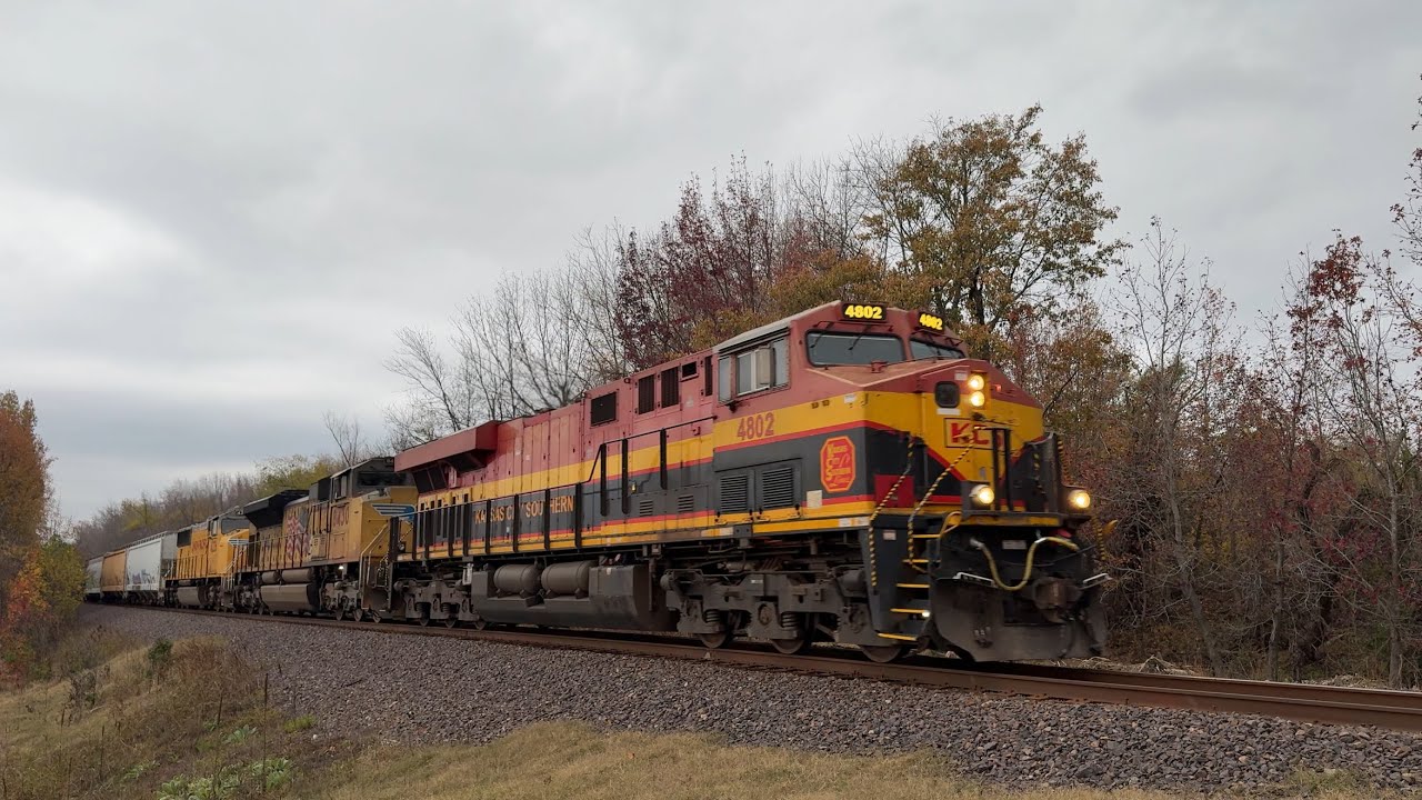 KCS 4802 ES44AC Leads Manifest on the UP Chester Sub in Idalia, MO ...