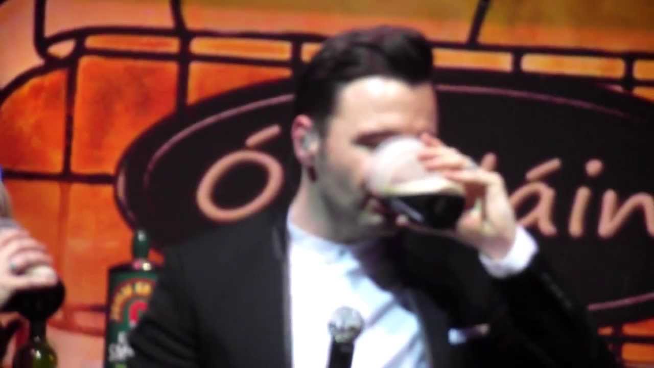 Shane Filan - Fans on stage/Shane downs a pint of Guinness (Liverpool, 20/02/14) - YouTube