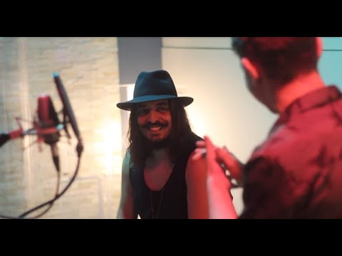 Javier Naranjo - Cristales Rotos (Video Oficial) - YouTube