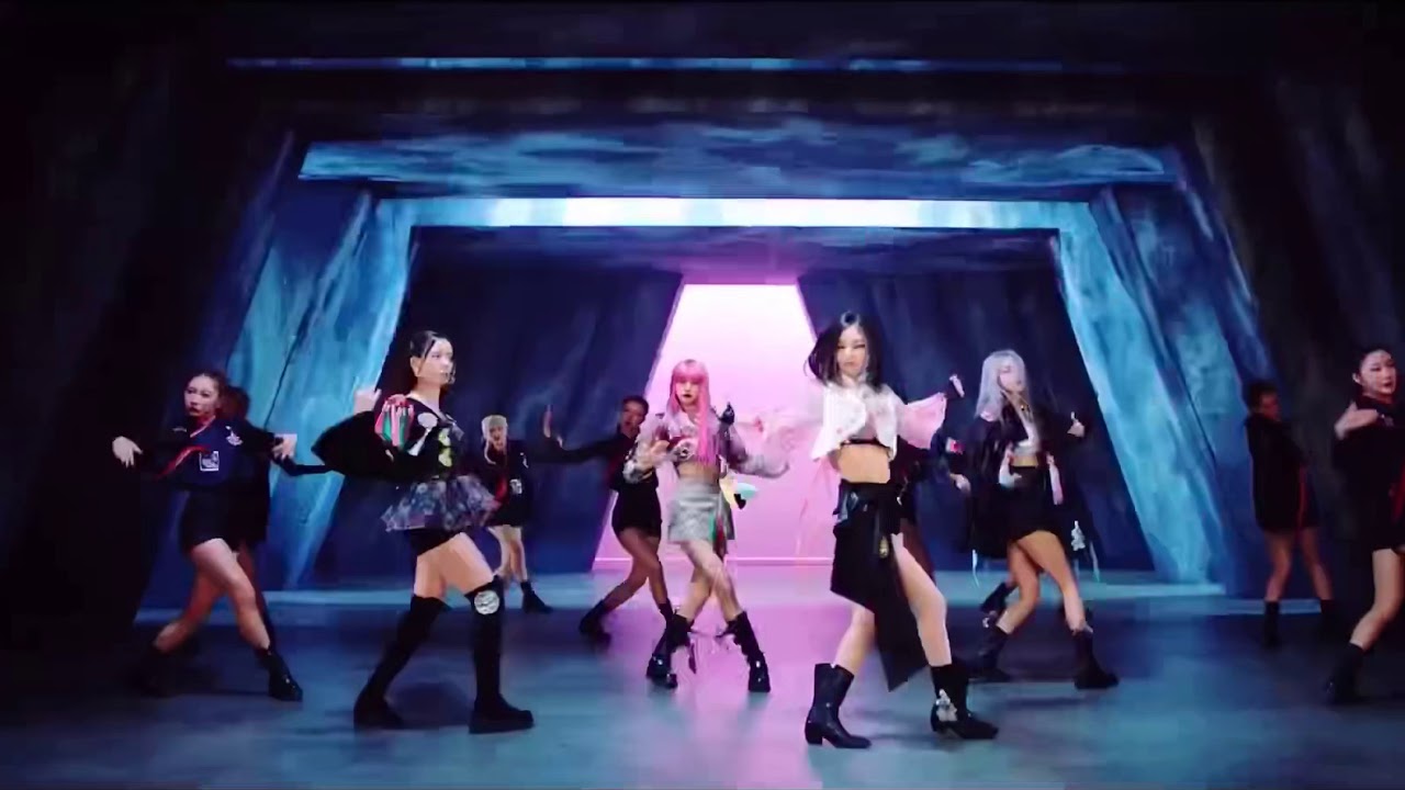 Blackpink Jennie: BRING OUT YOUR BOSS BISH - YouTube