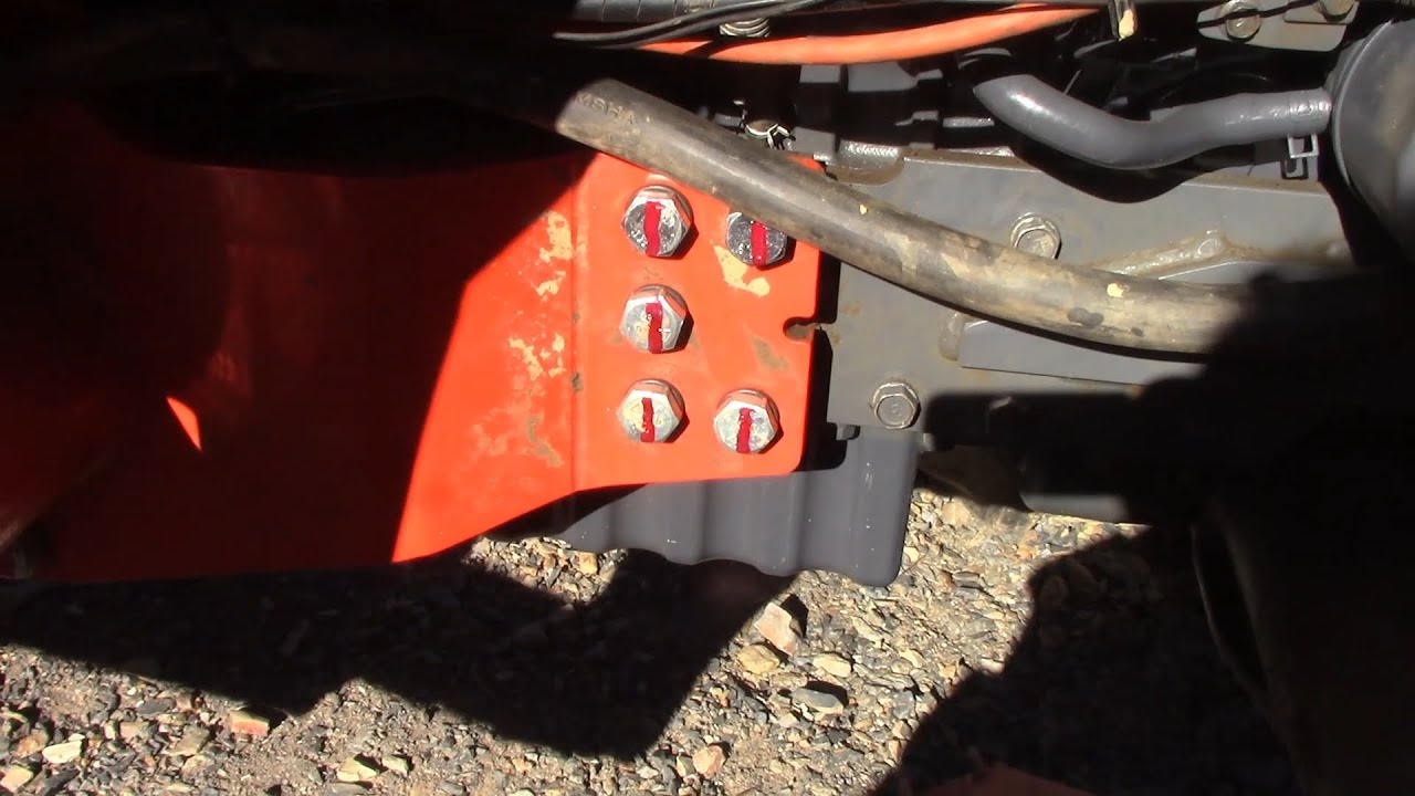 Marking Torqued Bolts and Tractor Fittings - YouTube