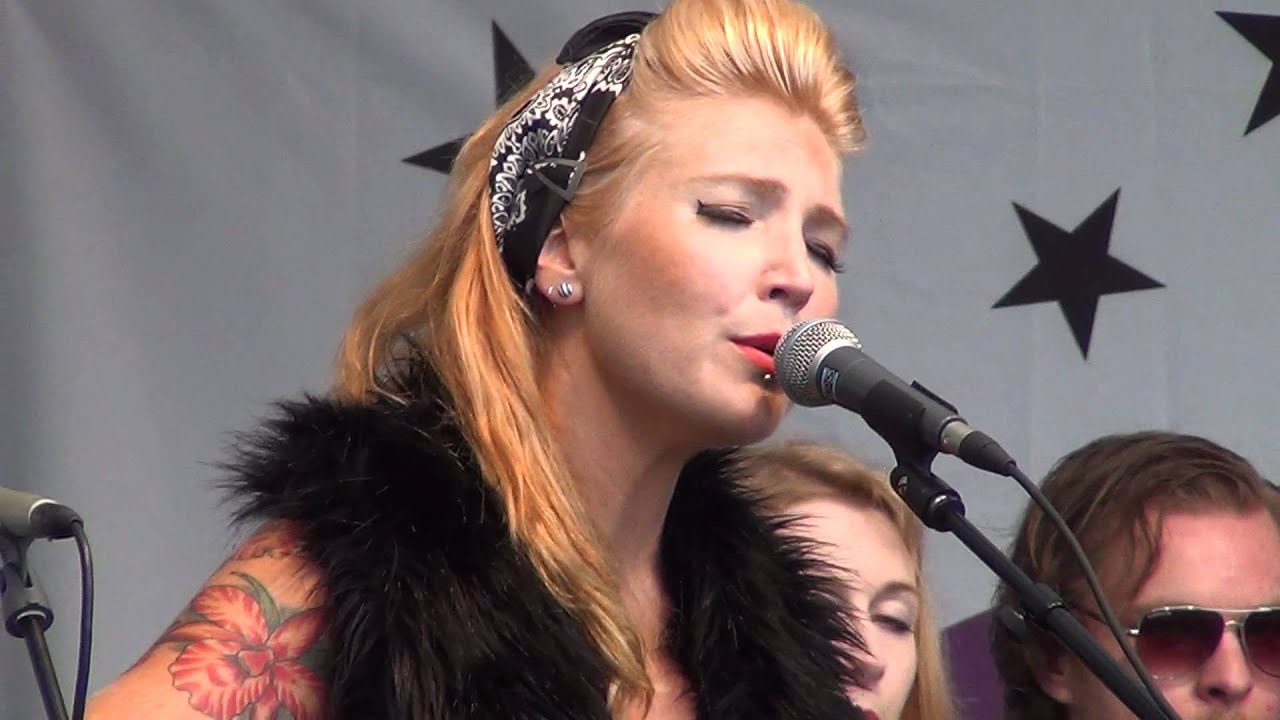 Elin Ruth Sigvardsson - Antidote @ Larmtorget 2011 - YouTube