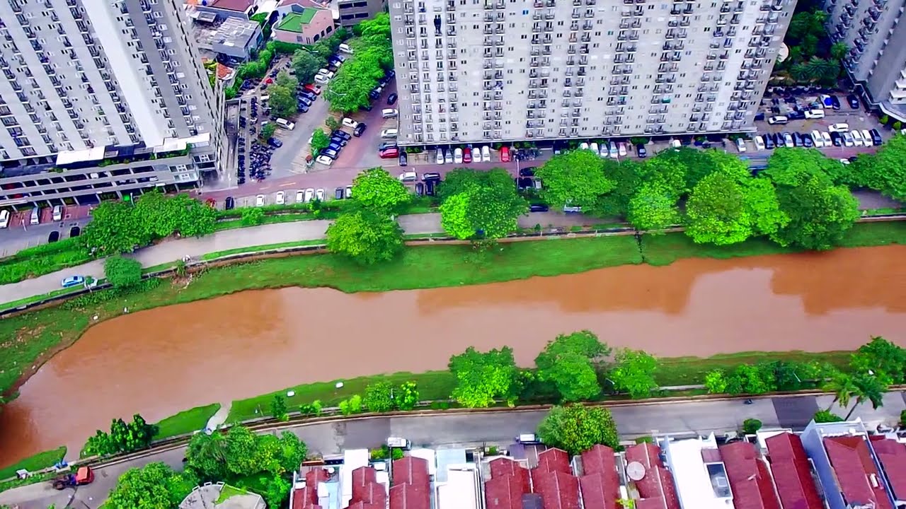 SUNGAI PESANGGRAHAN KEBON JERUK - YouTube