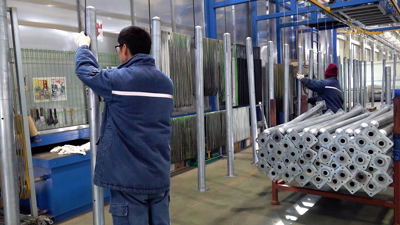 Process of making wire mesh fence in bulk. Korean fence manufacturing ...