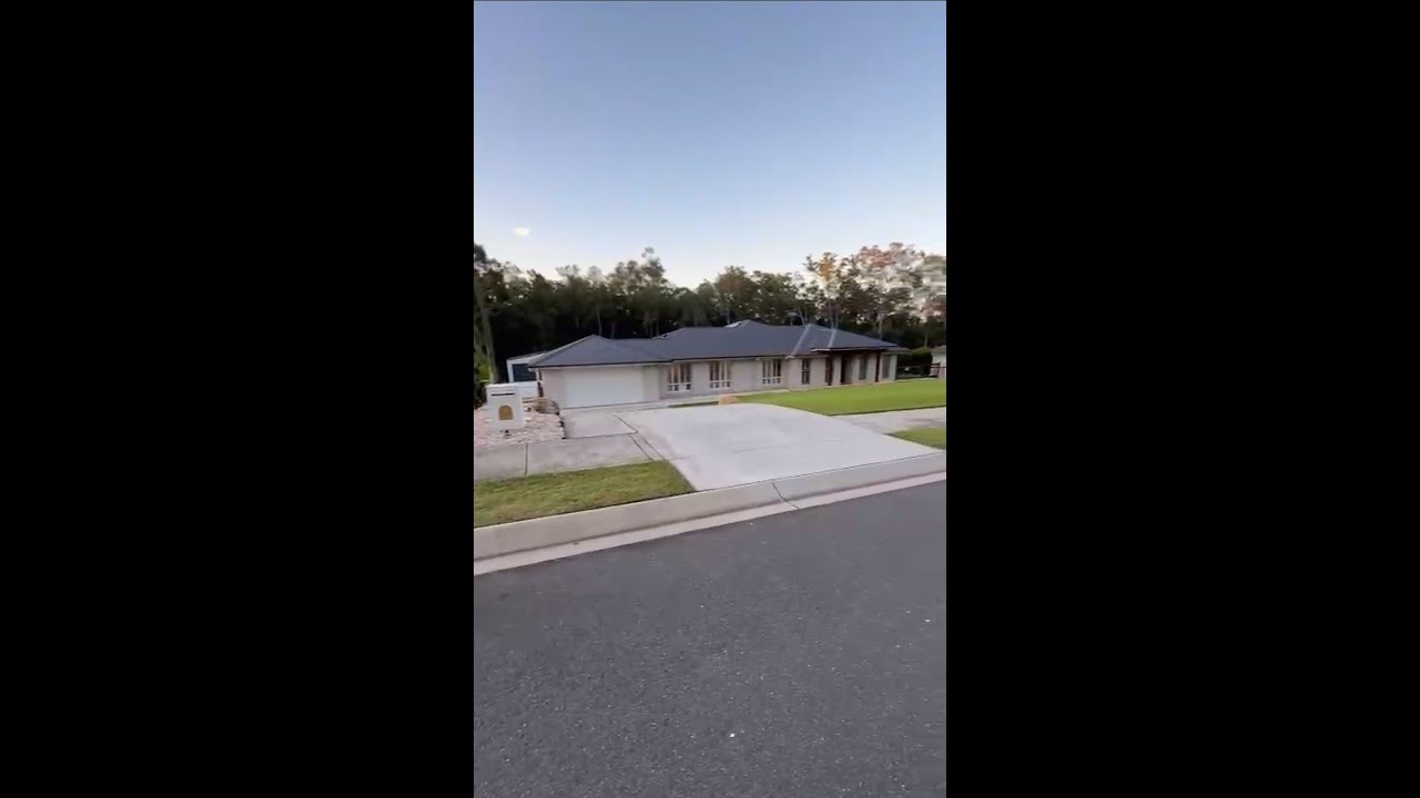 9 Hideaway Place, Karalee - Walkthrough - YouTube