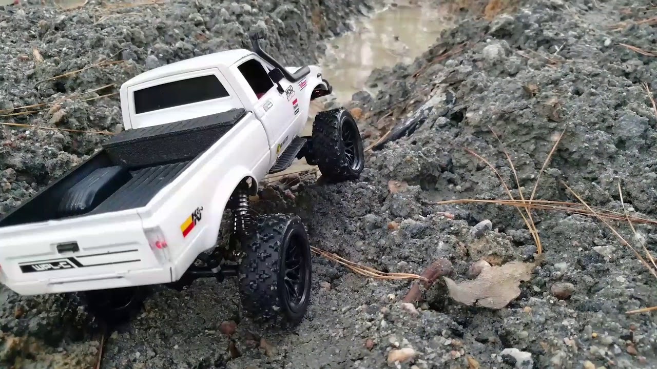 Wpl c14 crawler build test run 1 - YouTube