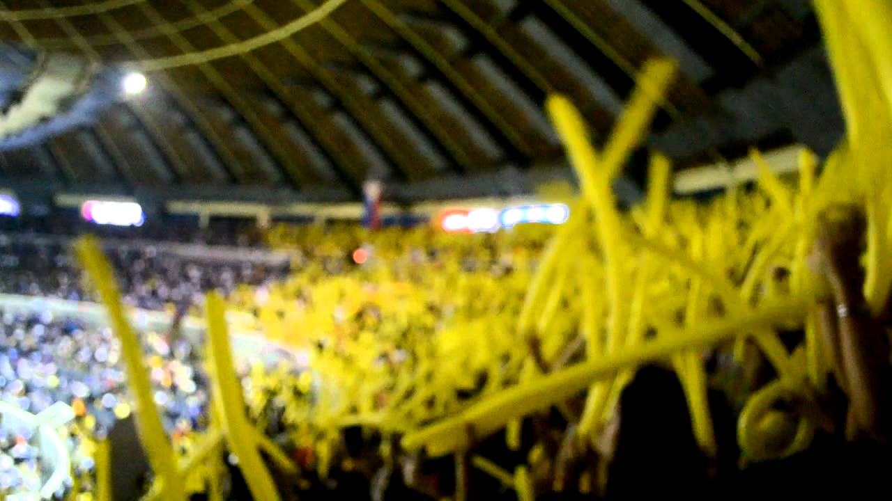 UAAP Season 75 Finals Game 2 - UST Crowd cheering THE "GO USTe!" Cheer ...