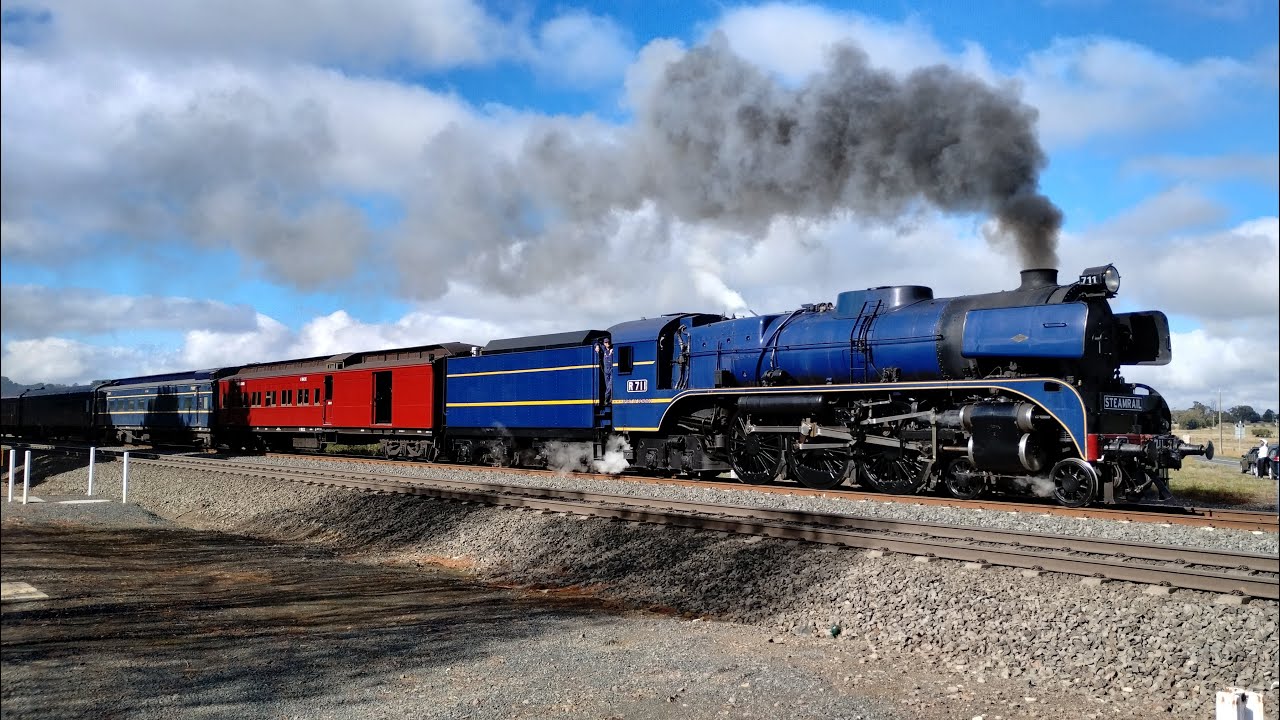 R711 Chase to Ballarat and back - YouTube