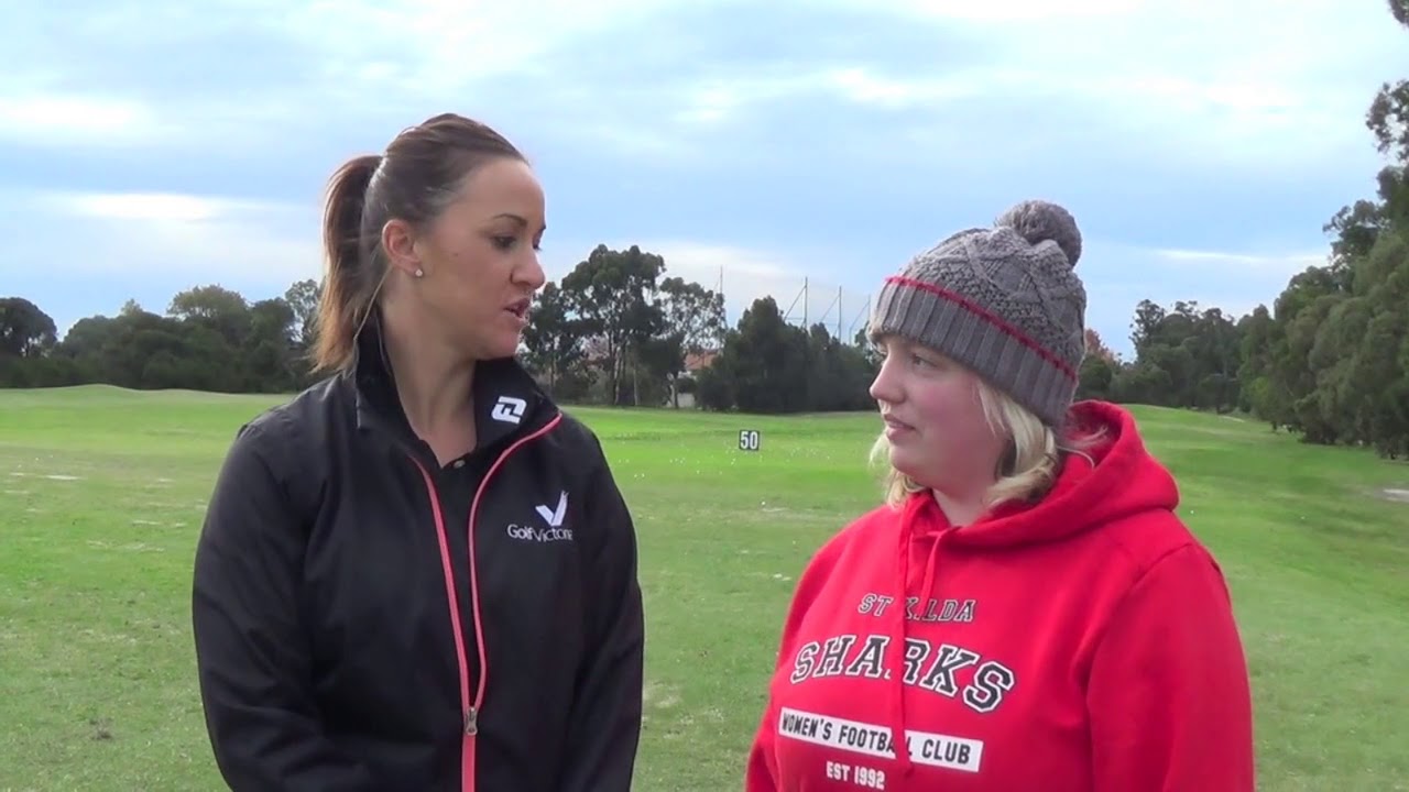 Shark Encounter - Tamara Hyett (St Kilda Sharks 2014) - YouTube