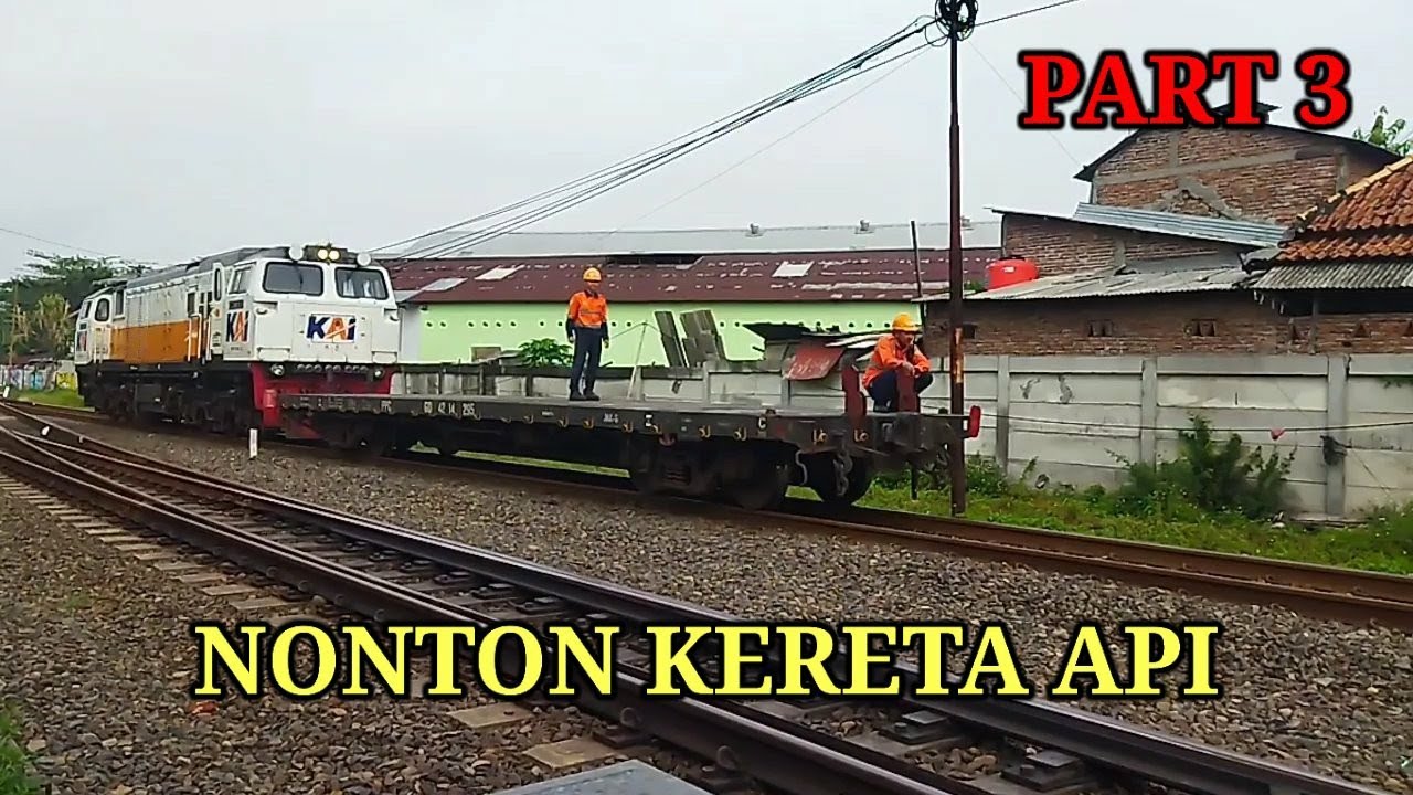 NONTON KERETA API PART 3 DI PERLINTASAN KERETA API JPL JALAN EMPU TANTULAR SEMARANG - YouTube