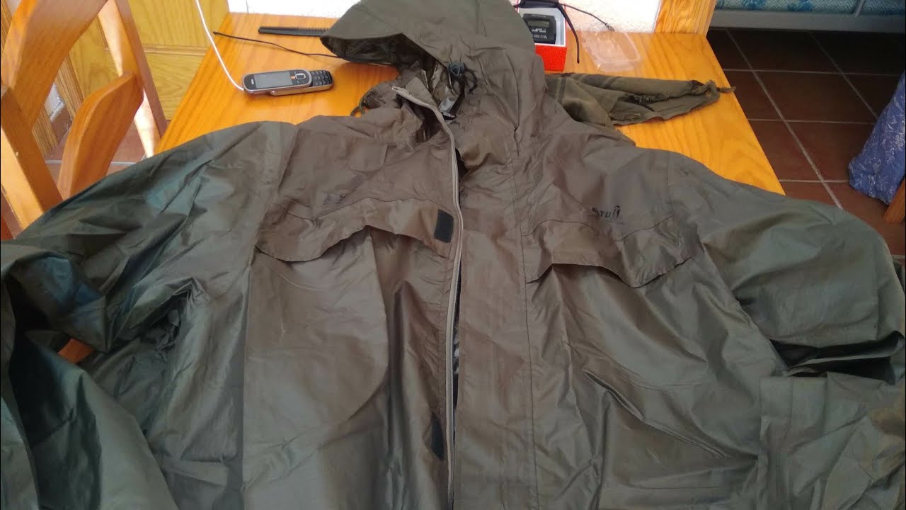 Poncho altus atmospheric - YouTube