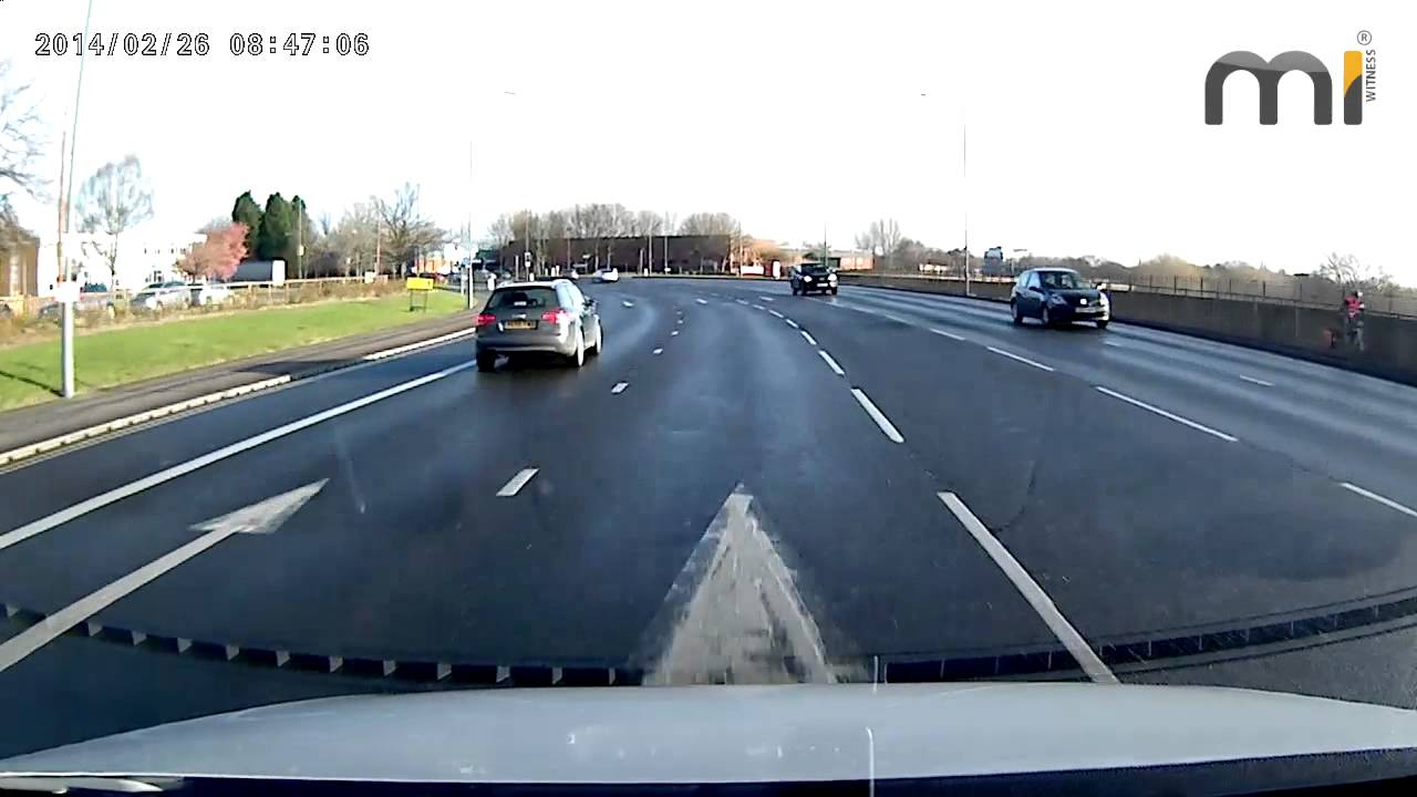 Mi Witness HD In-vehicle Camera - Red Light Jumper - YouTube