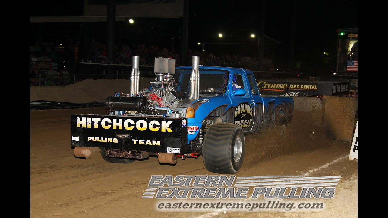 Lucas Oil Modified 4x4 Trucks in Action At Bloomsburg, PA - YouTube