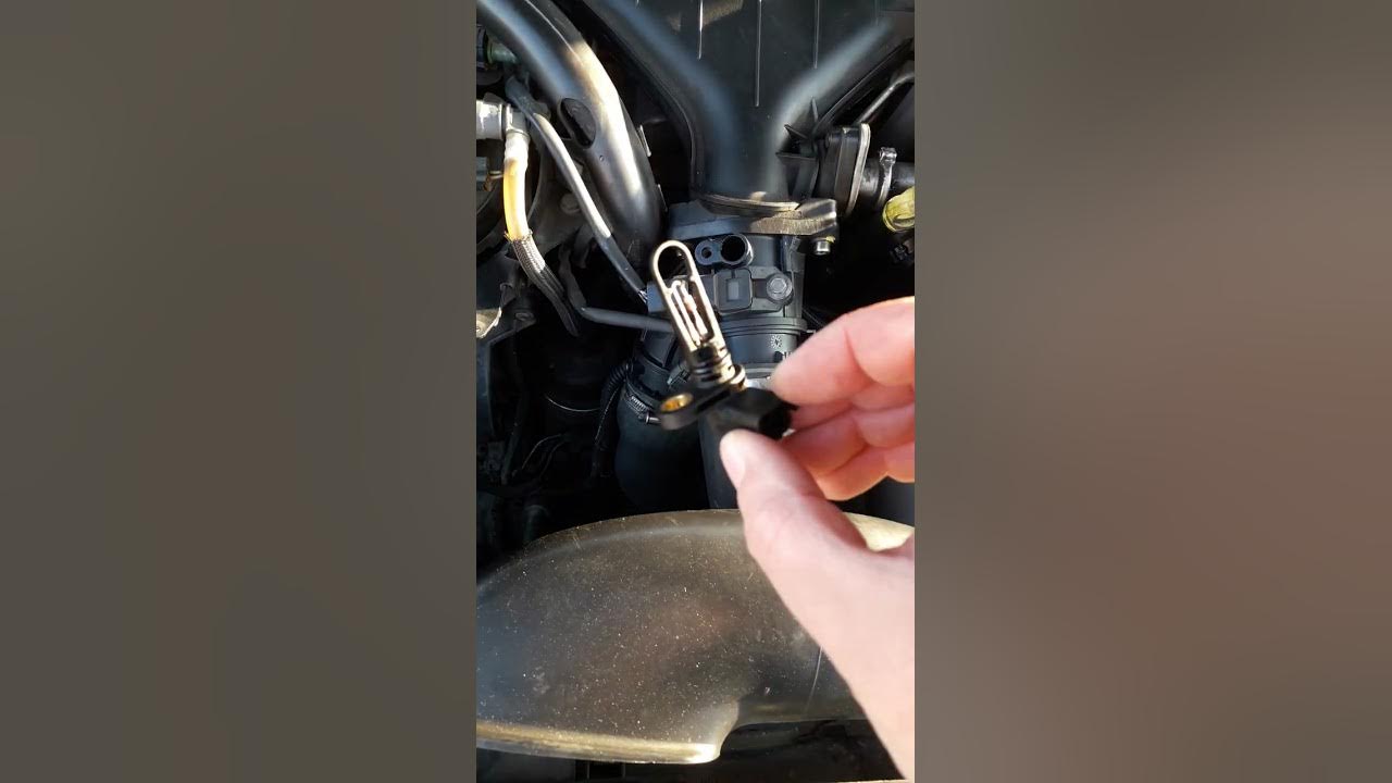 Capteur température d'admission 2.0 HDi 136 #407 #C5 #607 #Peugeot #Citroën - YouTube