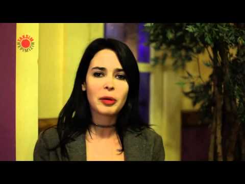 Pelin Batu   AYAĞA KALK   Taksim Gezi Parkı Derneği