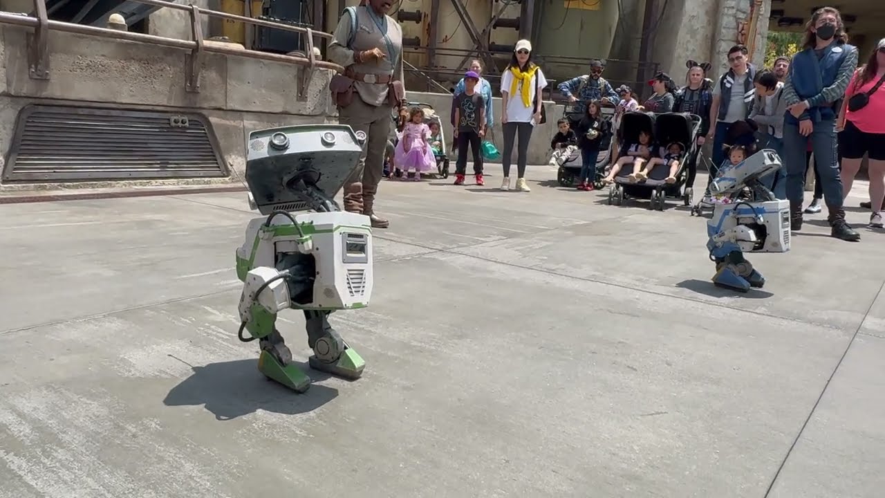 BDX Droids Bust a Move! Hilarious Dance Training at Galaxy's Edge ...