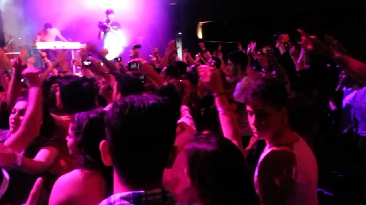 Live in Malaysia 25 Band - YouTube