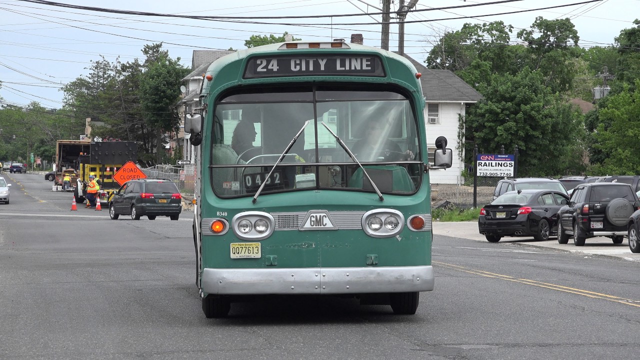 OLD NEW JEREY BUSES IN LAKEWOOD NEW JERSEY BUS TERMINAL - YouTube