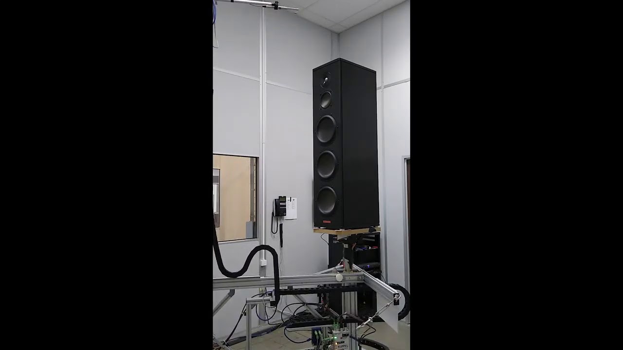 The Klippel NFS robot measures the MAGICO A5 - YouTube