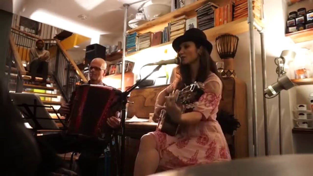 Corina Piatti & Maurizio Minardi @ Book & Kitchen - 11 Feb 2016 - YouTube