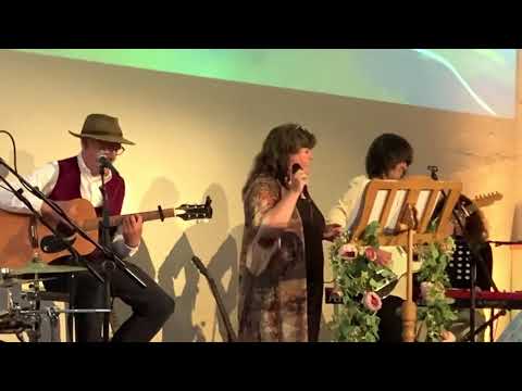 Blue Skies - Sarah Jay Hawley and The Jaynes (Live from The Samuel Worth Chapel)