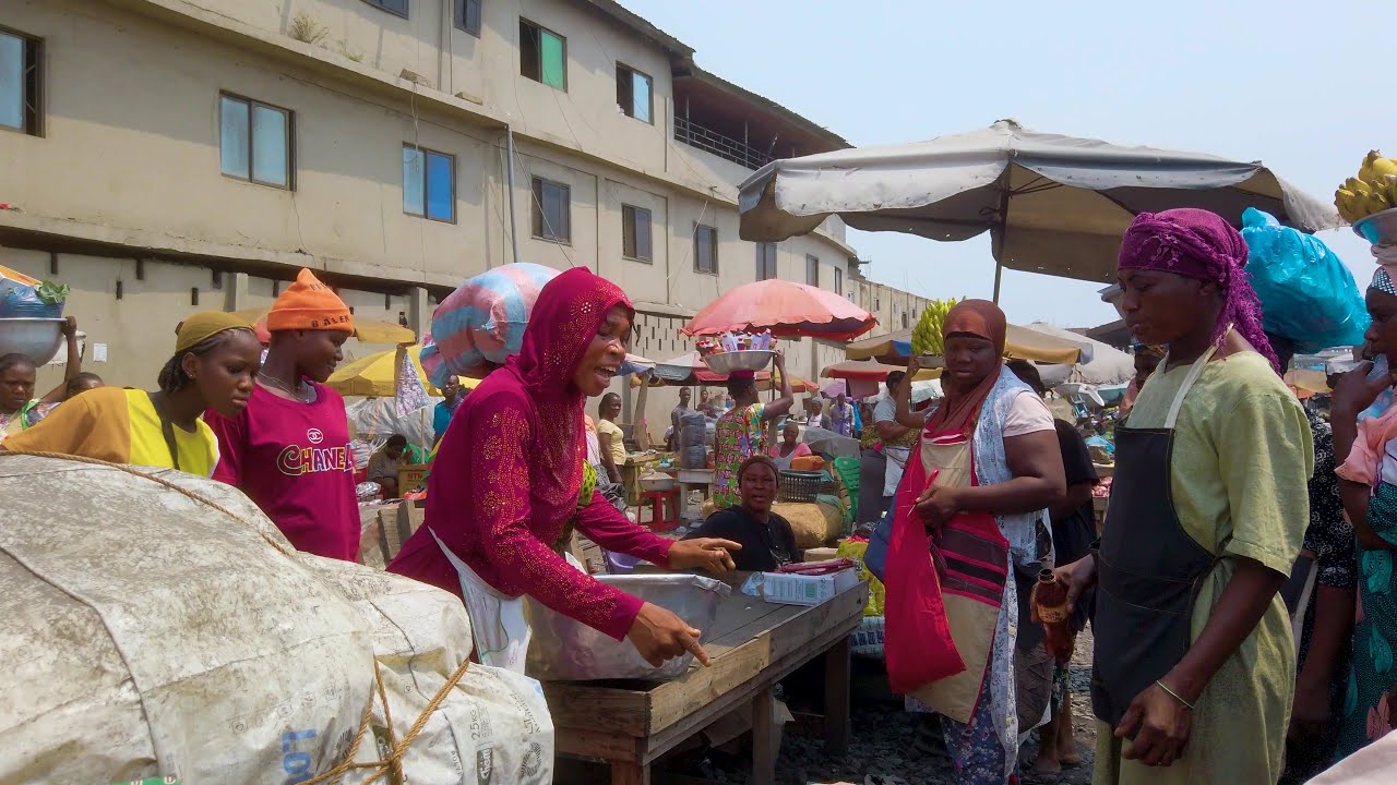 FIGHT IN AFRICA MARKET 2 GHANA ACCRA MAKOLA TOUR - YouTube