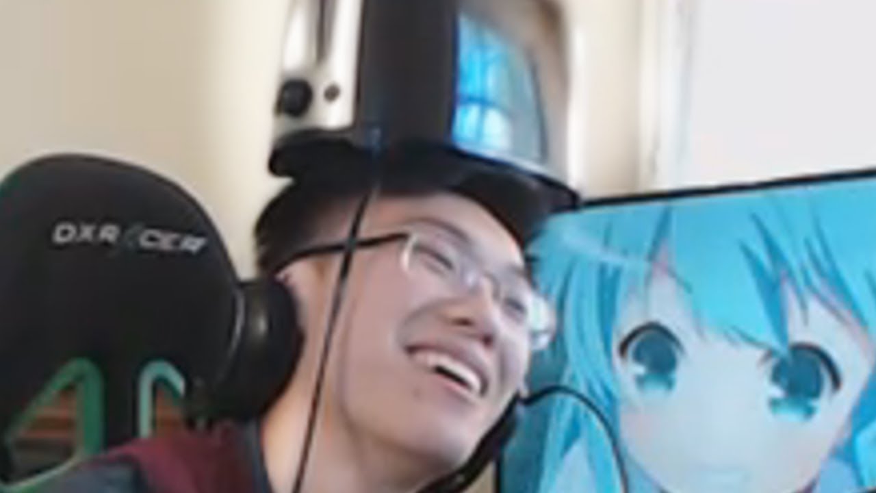 Playing osu! with a TOASTER on my HEAD - YouTube