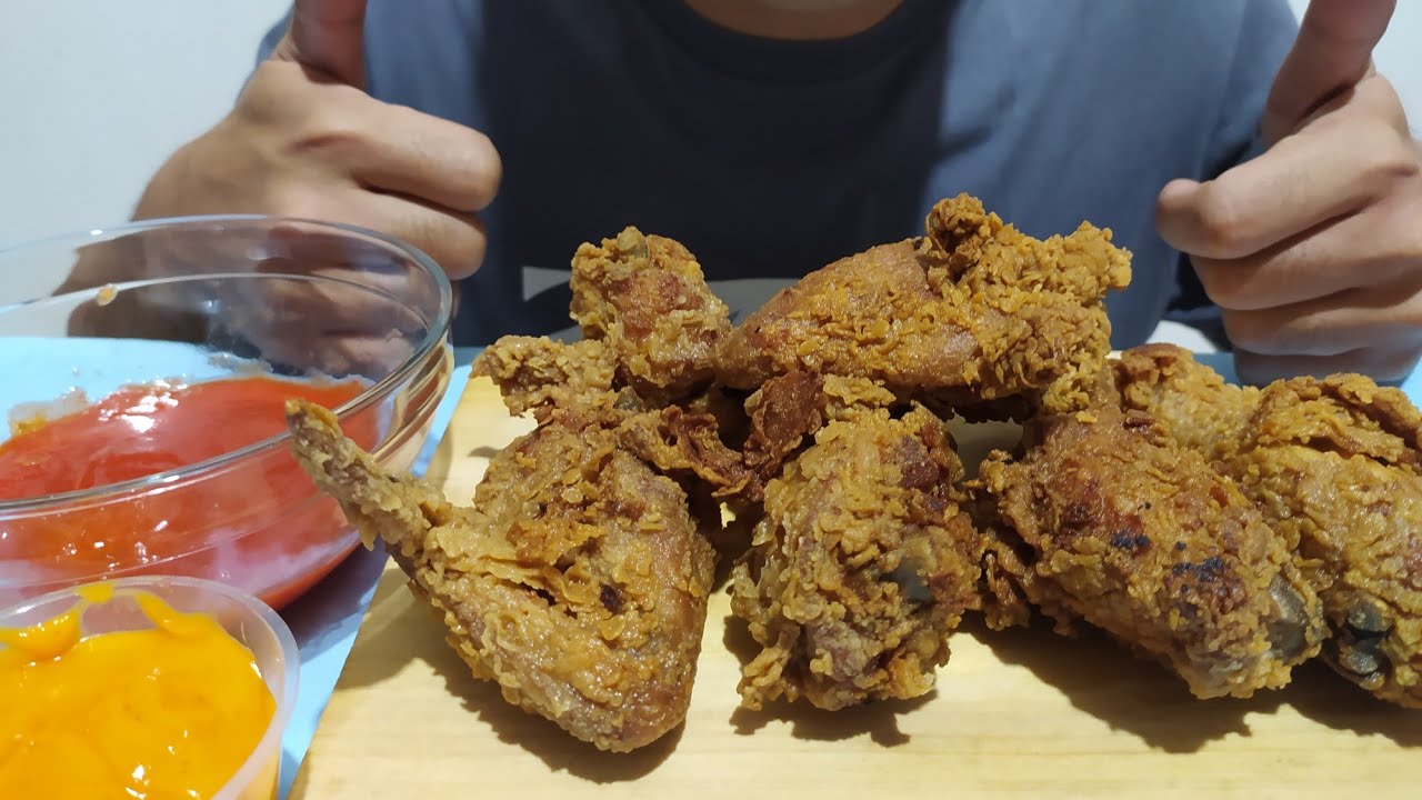 asmr fried chicken dengan saos Chili dan mayonnaise - YouTube