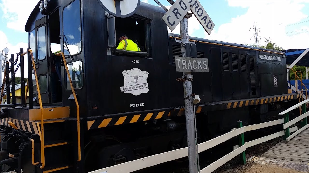 1954 Baldwin Diesel Switcher 4035 Pulling Train Ride at TTM (9/1/18 ...