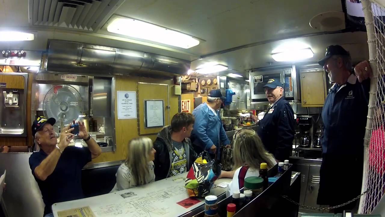 Brooke Tours USS BLUEBACK - YouTube