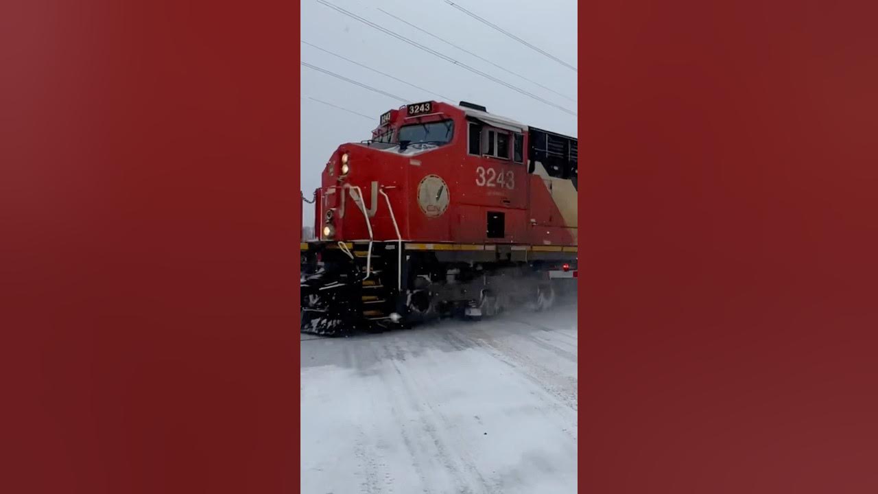 CN 3243 Northbound Manifest at Stanberry, WI - YouTube