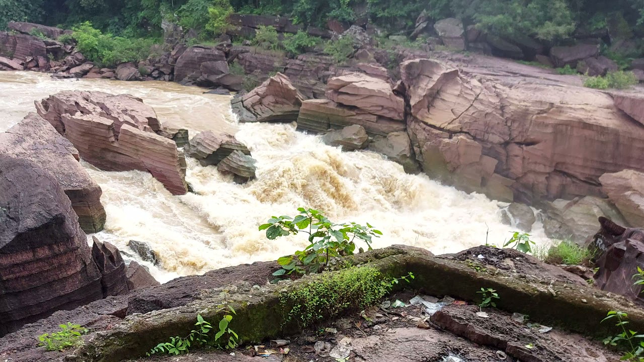 GULMI WATERFALLS - YouTube