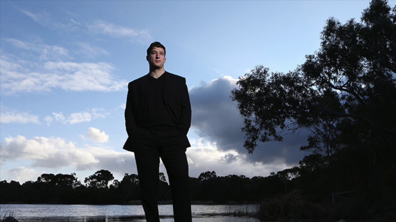 Max Riebl- In Stiller Nacht, Brahms (piano, Rosie Riebl) - YouTube