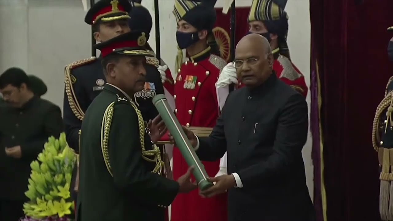 President presents Param Vishisht Seva Medal to Lt. General Satinder ...
