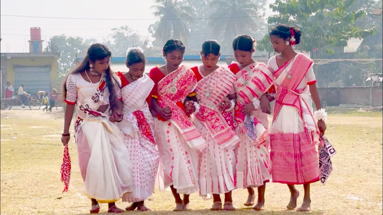 Santhal Dance (Tribal) Performance by our students - YouTube