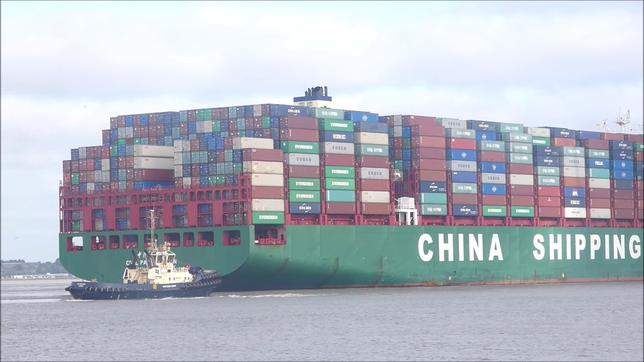 Ultra large and heavily laden CSCL Pacific Ocean arrives to the Port of ...